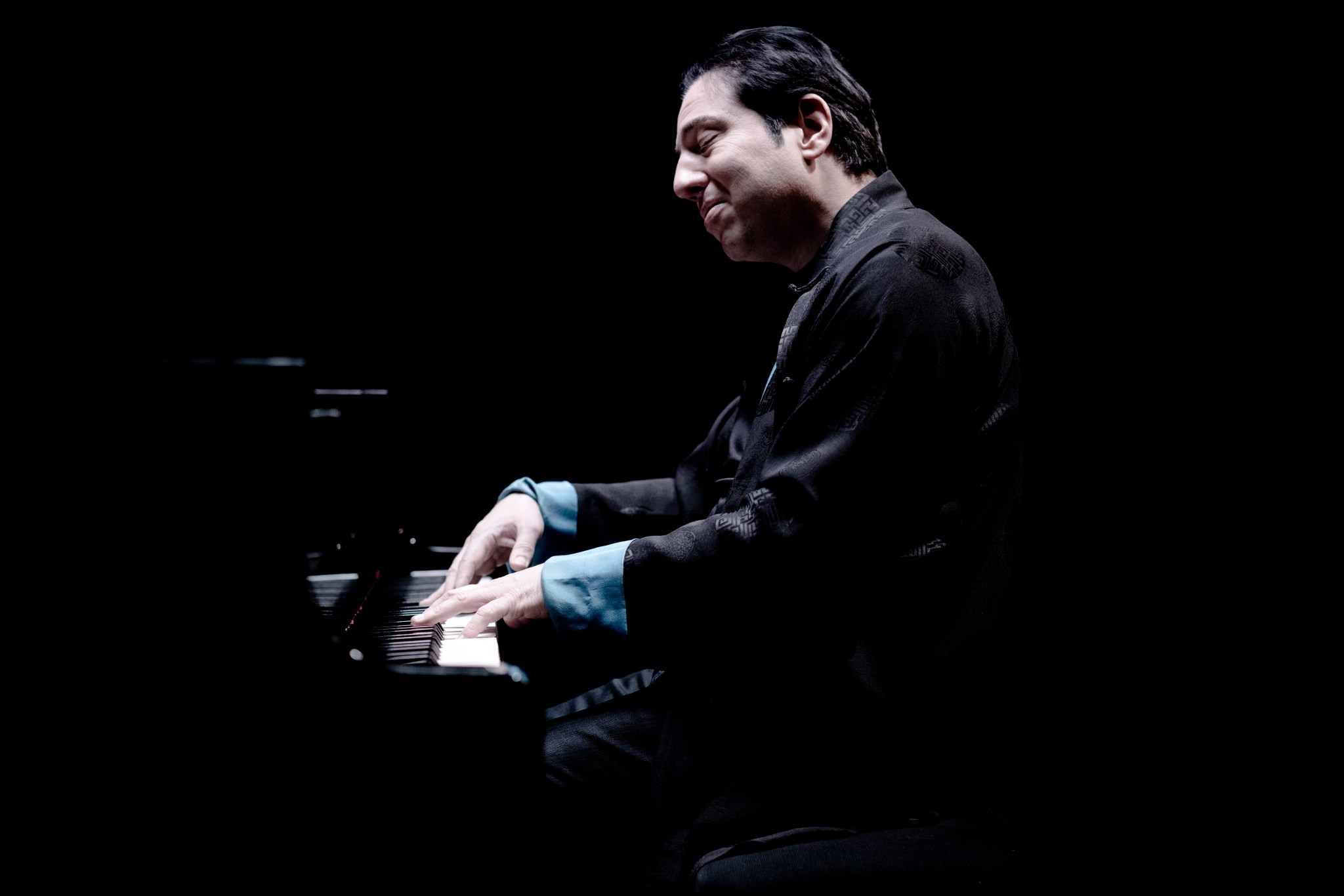 Discover Fazil Say: Composer & Pianist Behind Mandolin Concerto